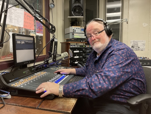 40 YEARS AT THE MIC; Bill McCann Celebrates – Hoke's Jukebox